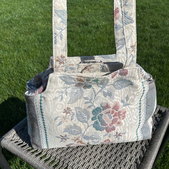 Bags | Vintage Ozark Mountain Handbags Floral Tapestry Shoulder Bag 14 ...